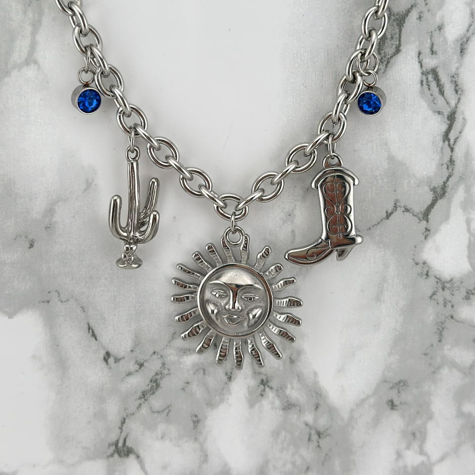 IWD homepage – I Wear Dolls